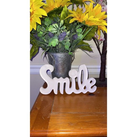 Hoda | Accents | Vintage 977 Smile Sign Wall Decor Plaque Smiley Face ...